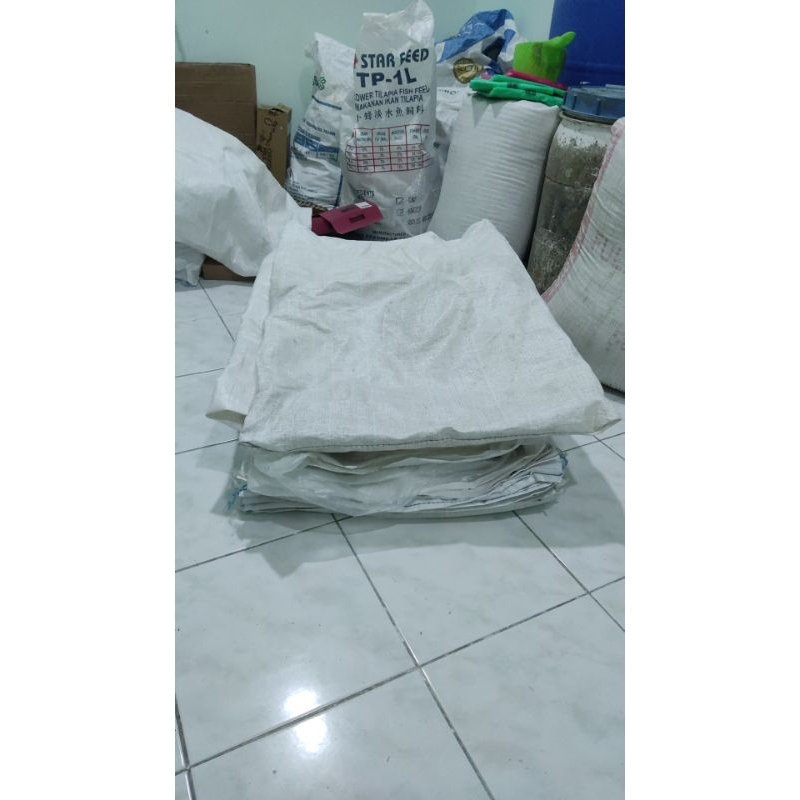 Guni terpakai 33 inch x 22 inch / 84cm X 55cm | Shopee Malaysia