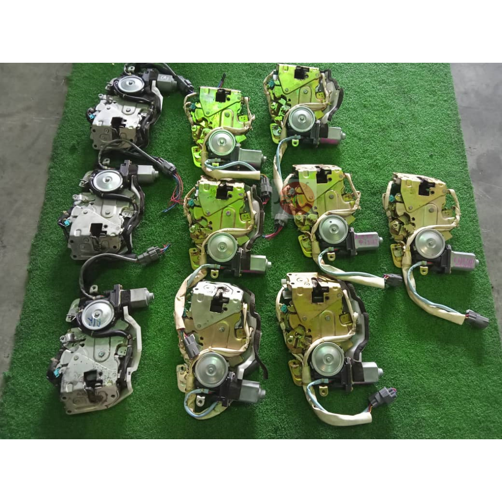 Toyota Estima ACR30 Rear Right/Left Center Door Vacuum Lock Motor (JDM ...