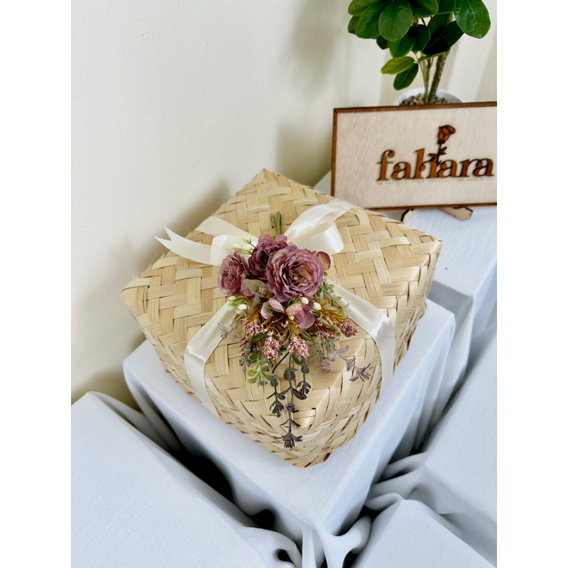 FAHARA | hidden hantaran mengkuang - gubahan ikat artificial flower ...