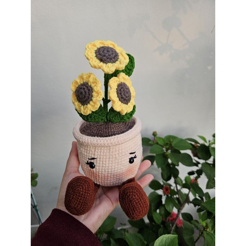 FLOWER CROCHET WITH POT (SUNFLOWER) | Shopee Malaysia