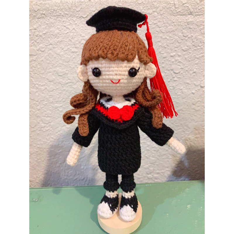 graduation doll crochet yarn 毕业娃娃钩织 | Shopee Malaysia