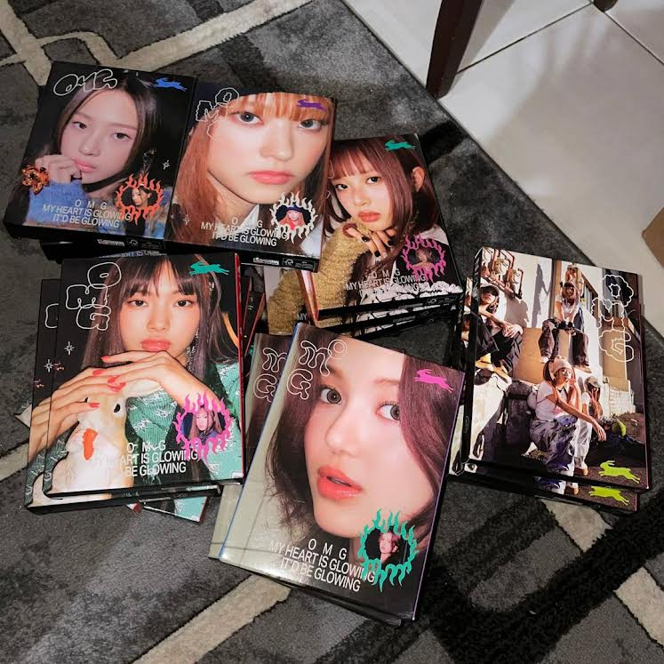 [UNSEALED] READY STOCK NEW JEANS 1ST WINTER SINGLE ALBUM - OMG | Shopee ...