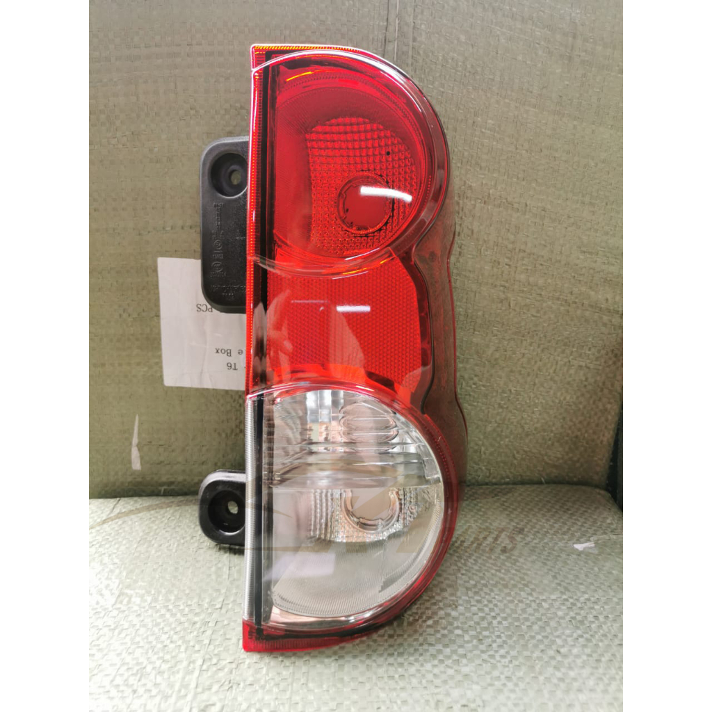 NISSAN URVAN NV200 REAR TAIL LAMP / TAIL LIGHT / LAMPU BELAKANG BESAR ...
