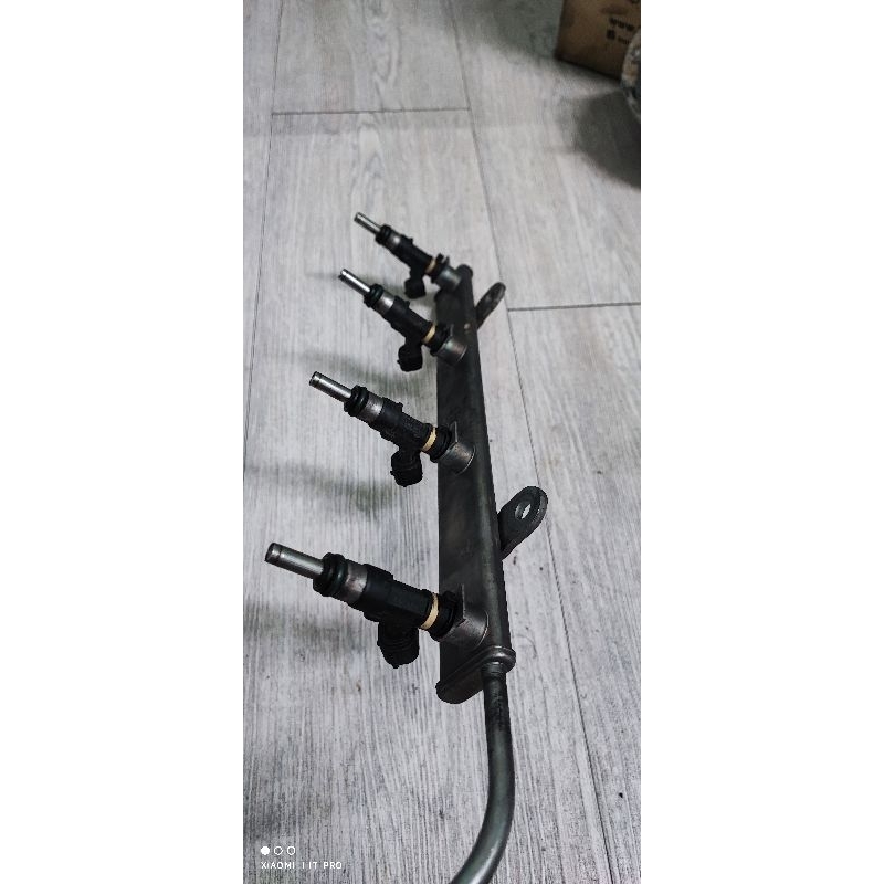 Lancer GT, Sportback and Proton Inspira fuel rail with injector (4b11 ...