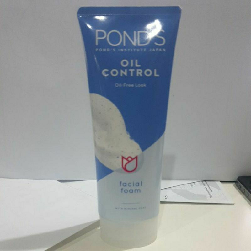 POND'S Pencuci Muka / Facial Foam Oil-Free Look (100gm) | Shopee Malaysia
