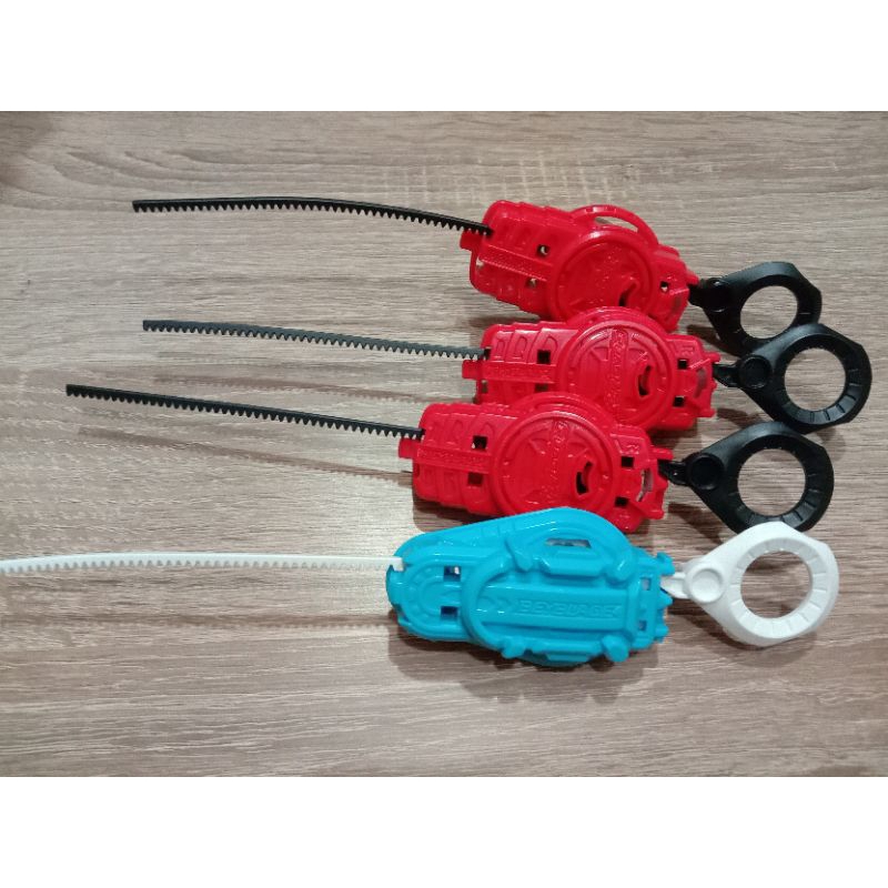 Beyblade Burst Hasbro left right ripcord launcher. | Shopee Malaysia