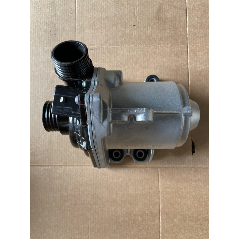 BMW X5 E70 WATER PUMP 11517546996 ORI BMW PARTS Coolant pump, electric ...