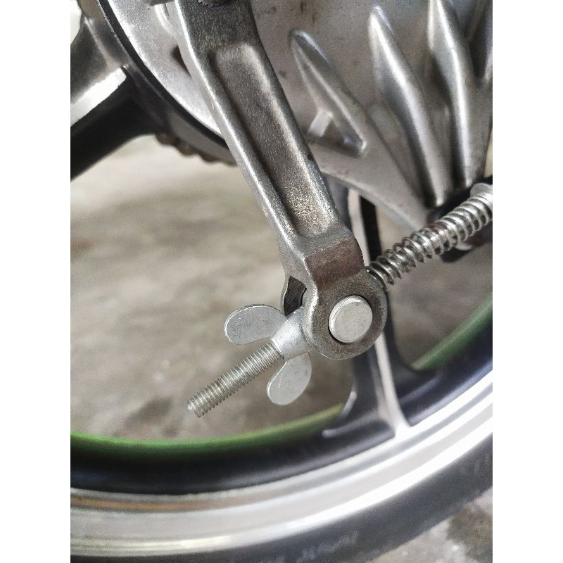 (39) 1PCS SKRU NUT BUTTERFLY ROD BRAKE MICKEY MOUSE BELAKANG YAMAHA RXZ ...