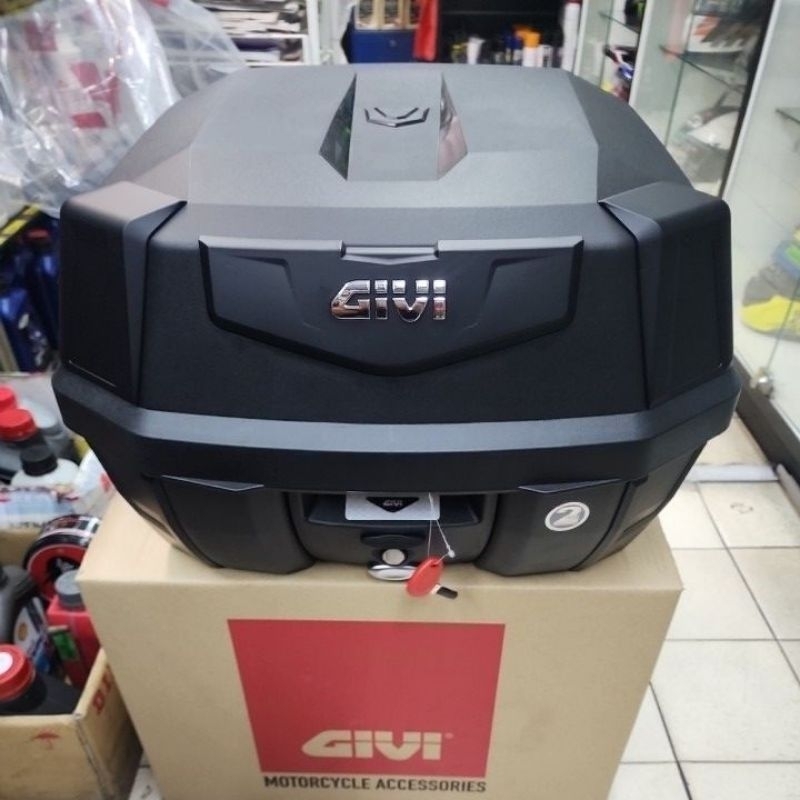 GIVI BOX ANTARTICA MATT BLACK B42NB/B42NB-ADV (BACKREST) | Shopee Malaysia