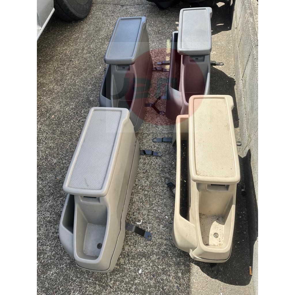 Toyota Estima ACR30 Console Box / ARM Rest Used JDM | Shopee Malaysia