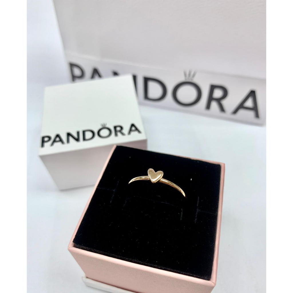 Pandora second Hand Heart Ring, I've Only Wear This Ring For 3 hours ...