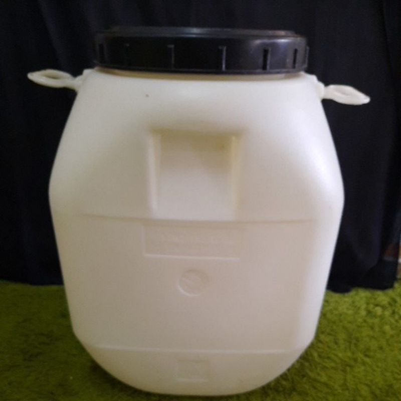 Tong 40liter Putih Bertangkai Penutup(Used) | Shopee Malaysia