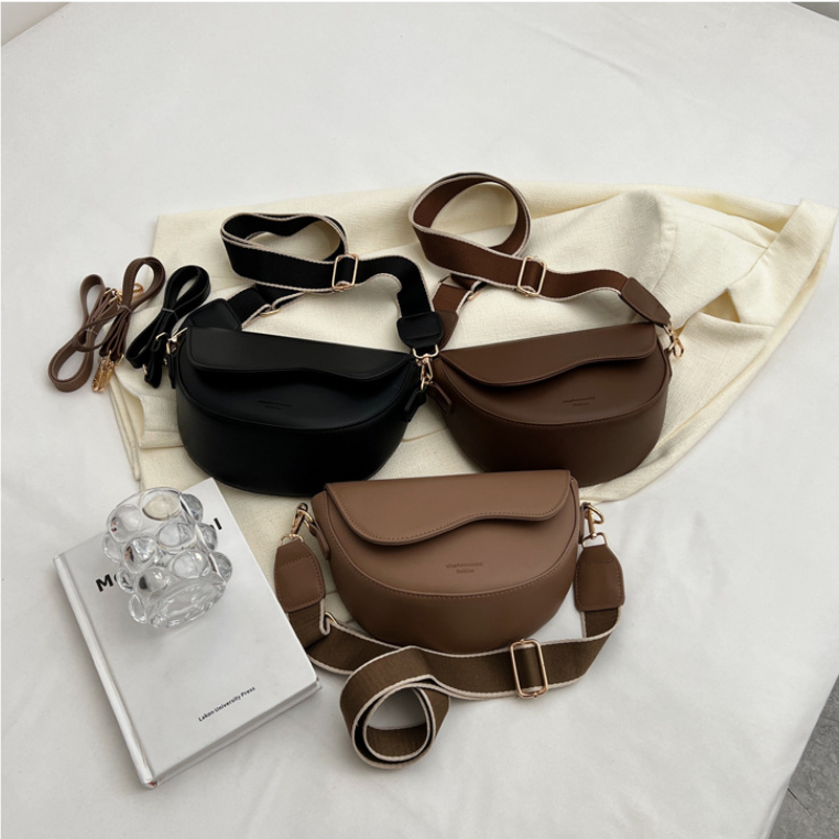 Baggie (Ready Stock) Women Saddle Bag Classic Retro Style Crossbody ...