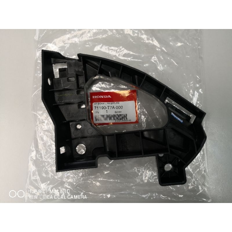 HONDA HRV 2014 HEAD LAMP LOWER BRACKET LEFT (PASSENGER SIDE) 71190-T7A ...