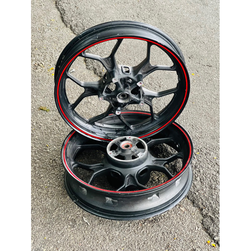 Original Yamaha R25 V1 V2 Sport Rim Set Matt Black Red Line. Used ...
