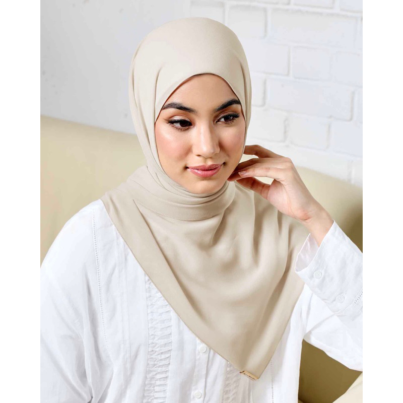 ALHUMAIRA Basic Essential Plain Shawl • { rouhijameel.shop ｝ | Shopee Malaysia