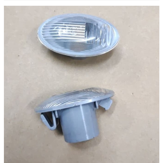 Perodua Axia Turn Signal Fender Lamp ( Without Bulb & Socket ) - 1pc ...