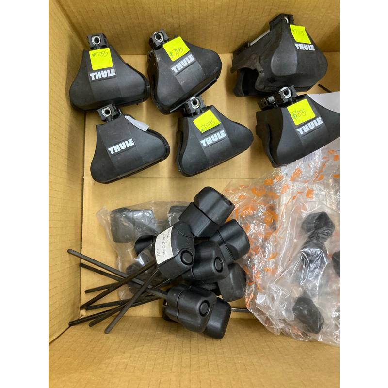 Thule 755 Footpacks for cars to rail eg VW and Subaru etc. Sold in Set/4pcs with NO keys ...