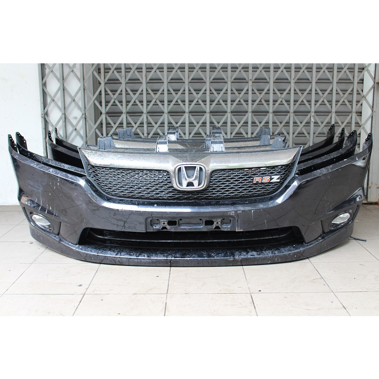 USED Honda Stream RN6 RN8 PFL Bumper Depan original JAPAN SET with ...