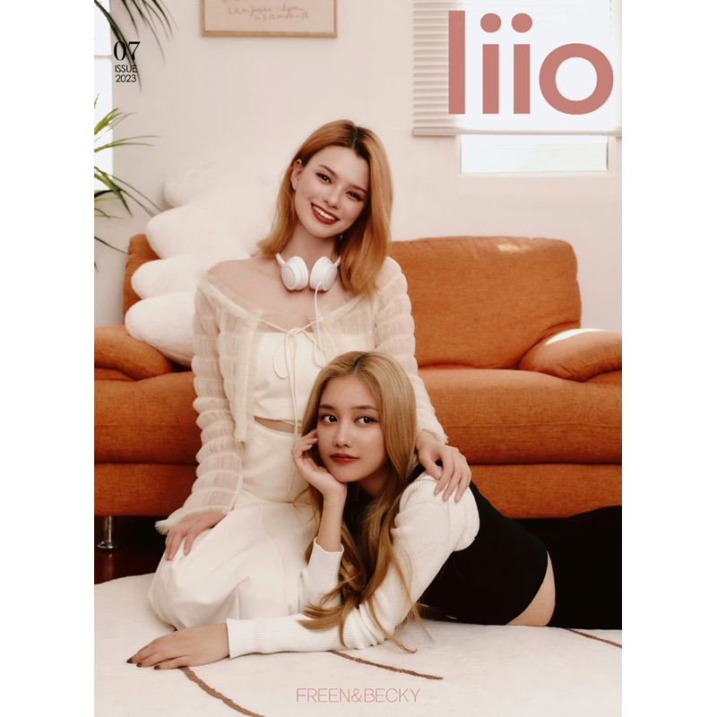 liio 杂志 FreenBecky 限量预售 A版/B版/C版套装 | Shopee Malaysia