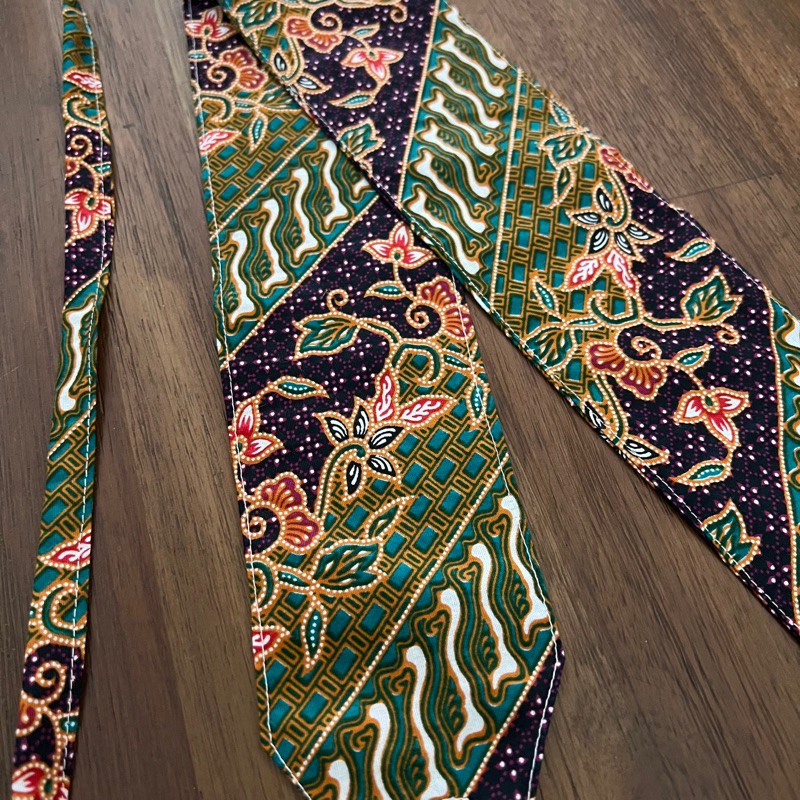 Batik Reversible Wrist Wraps | Shopee Malaysia