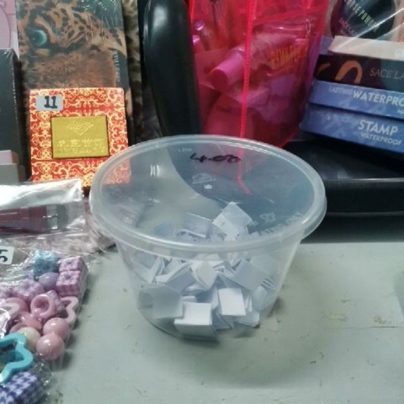 BARANG RANDOM (1KG) | Shopee Malaysia