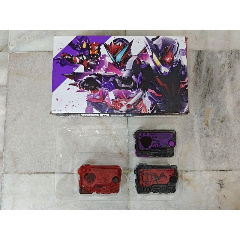 Premium Bandai Kamen Rider Horobi,Jin,Rai Metsuboujinrai Set DX ...