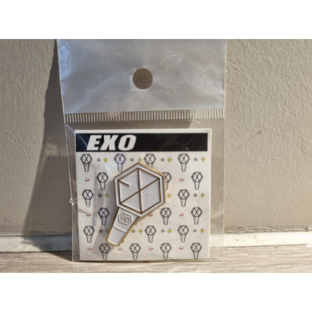 EXO white logo enamel pin | Shopee Malaysia