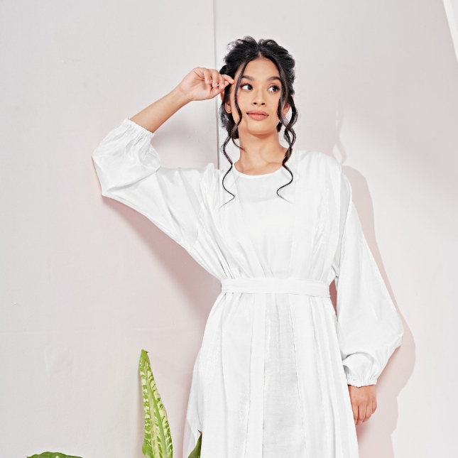 MULA - SURIHATI IN SNOW WHITE | Shopee Malaysia