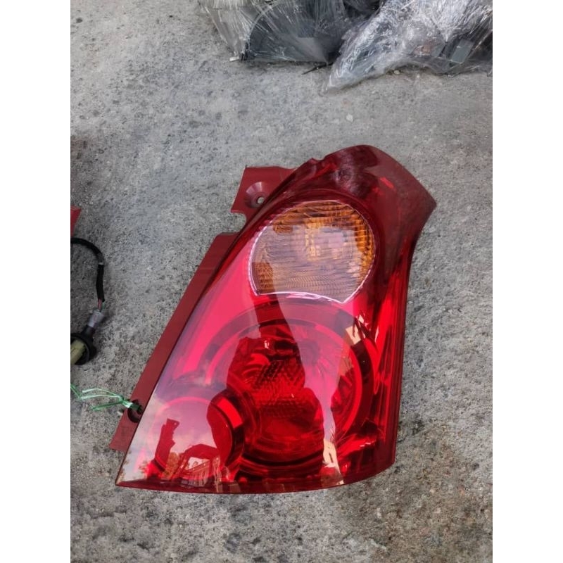 Suzuki swift tail lamp RH | Shopee Malaysia