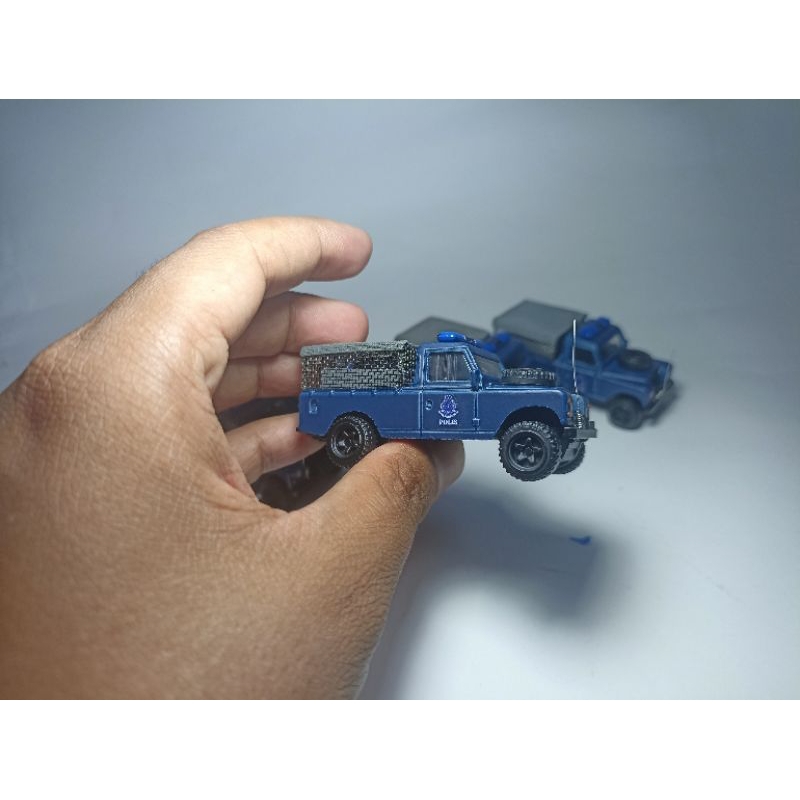 Hotwheels custom Land Rover PDRM | Shopee Malaysia