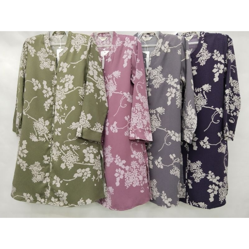 blouse gladys bunga2 | Shopee Malaysia