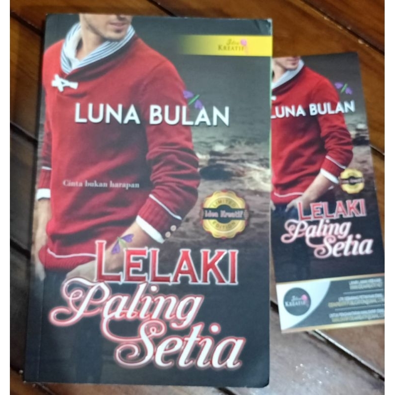 (Used) Lelaki Paling Setia - LUNA BULAN | Shopee Malaysia