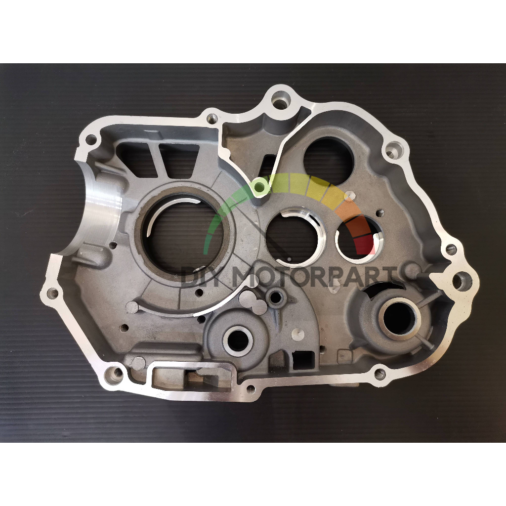 EX5 CLASS 1 / SYM BONUS ENGINE CASING HOUSING CRANKCASE R/H ENJIN COVER ...