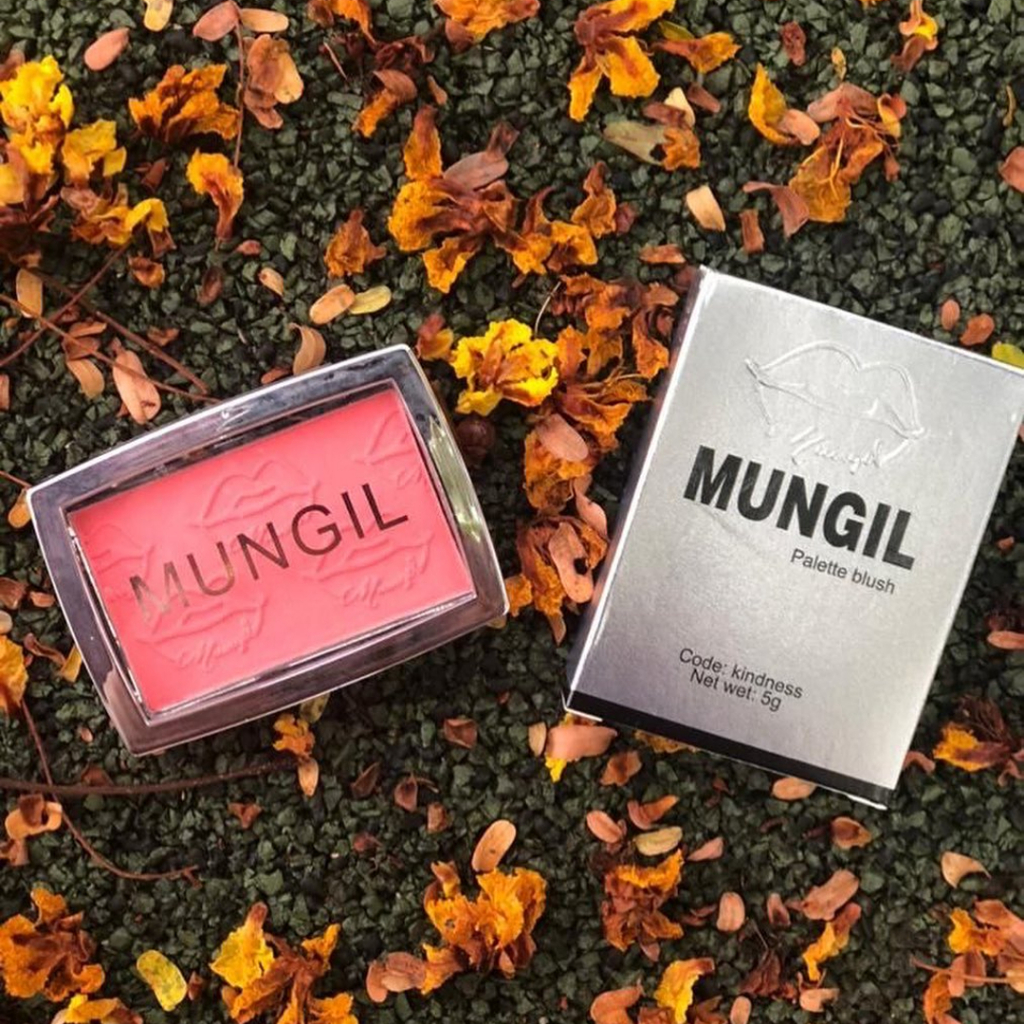 Mungil Blusher / Mungil Palette Blush Compact Cream to Powder Blushes ...