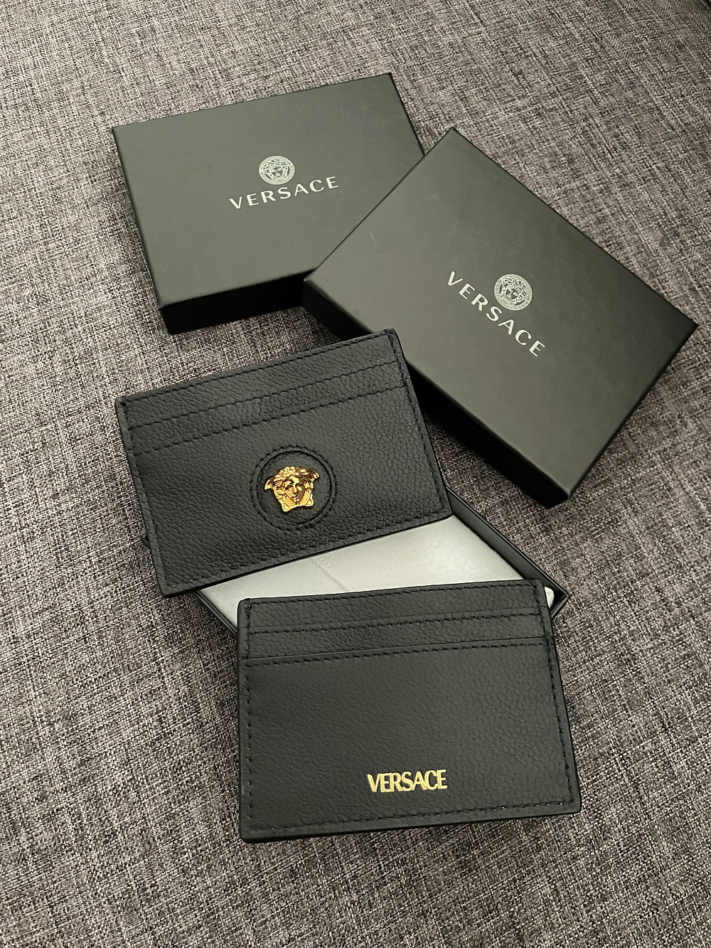 Authentic Versace Medusa Card Case | Shopee Malaysia