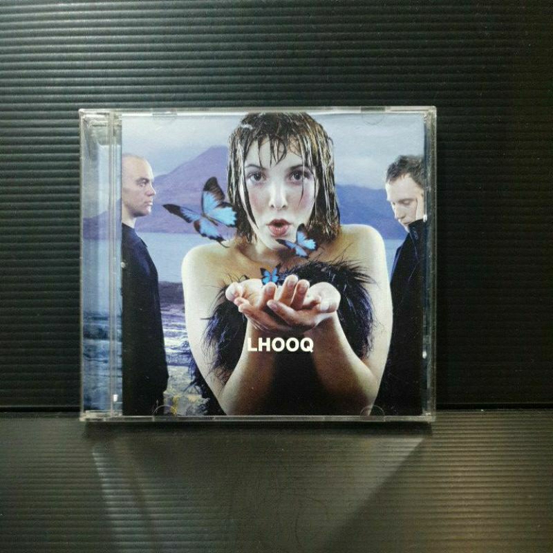 LHOOQ - LHOOQ (Malaysia press) | Shopee Malaysia