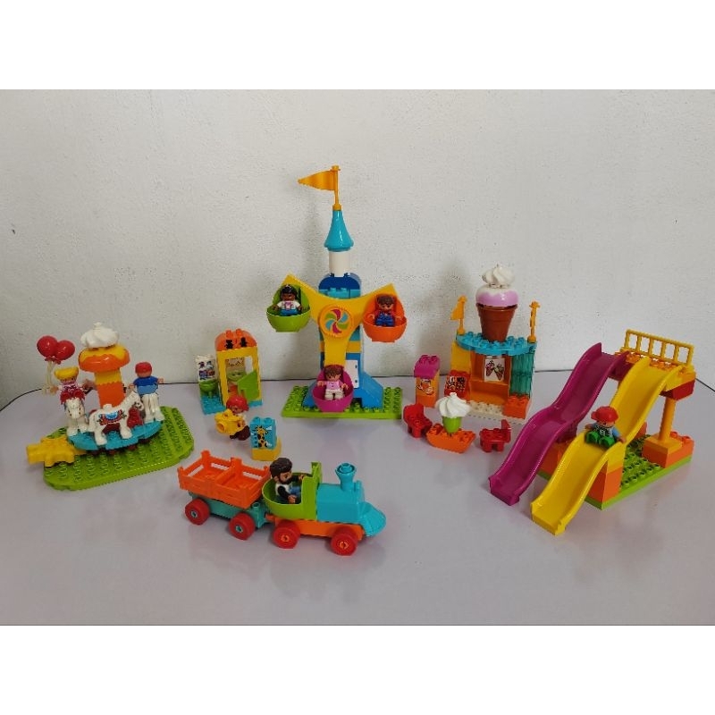 Preloved lego duplo 10840 Town Big Fair Role Play and Learning Building ...