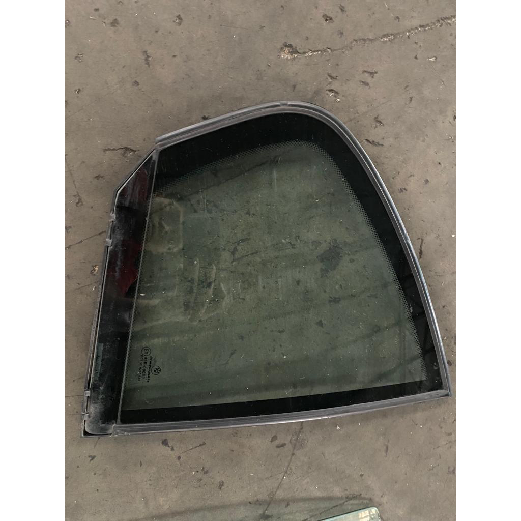 BMW E46 3 SERIES REAR DOOR SMALL GLASS WINDOW ORIGINAL HALFCUT JAPAN ...