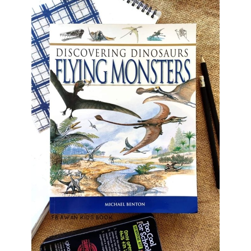 ENCYCLOPEDIA DISCOVERY BOOK. DISCOVERING DINOSAURS THE FLYING MONSTER ...