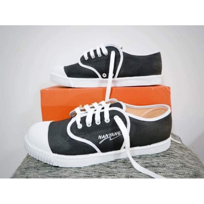 KASUT SEPAKTAKRAW NANYANG HITAM CUSTOM COLOUR | Shopee Malaysia