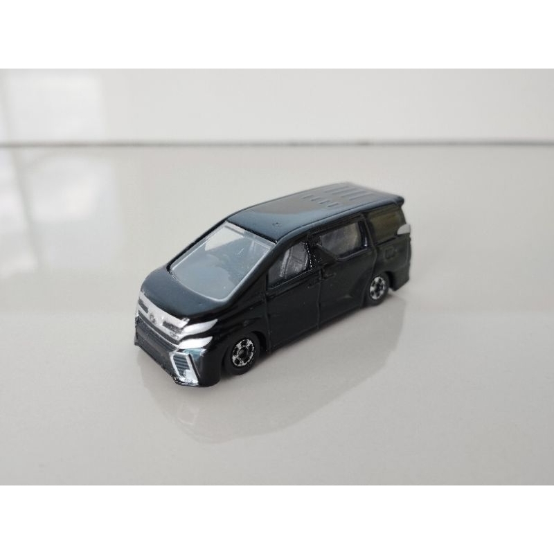 Tomica Toyota Vellfire Toyota Alphard scale 1/72 | Shopee Malaysia