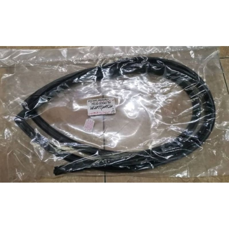 75533-0D040 TOYOTA VIOS NCP42 FRONT WINDSCREEN RUBBER MOULDING GETAH ...