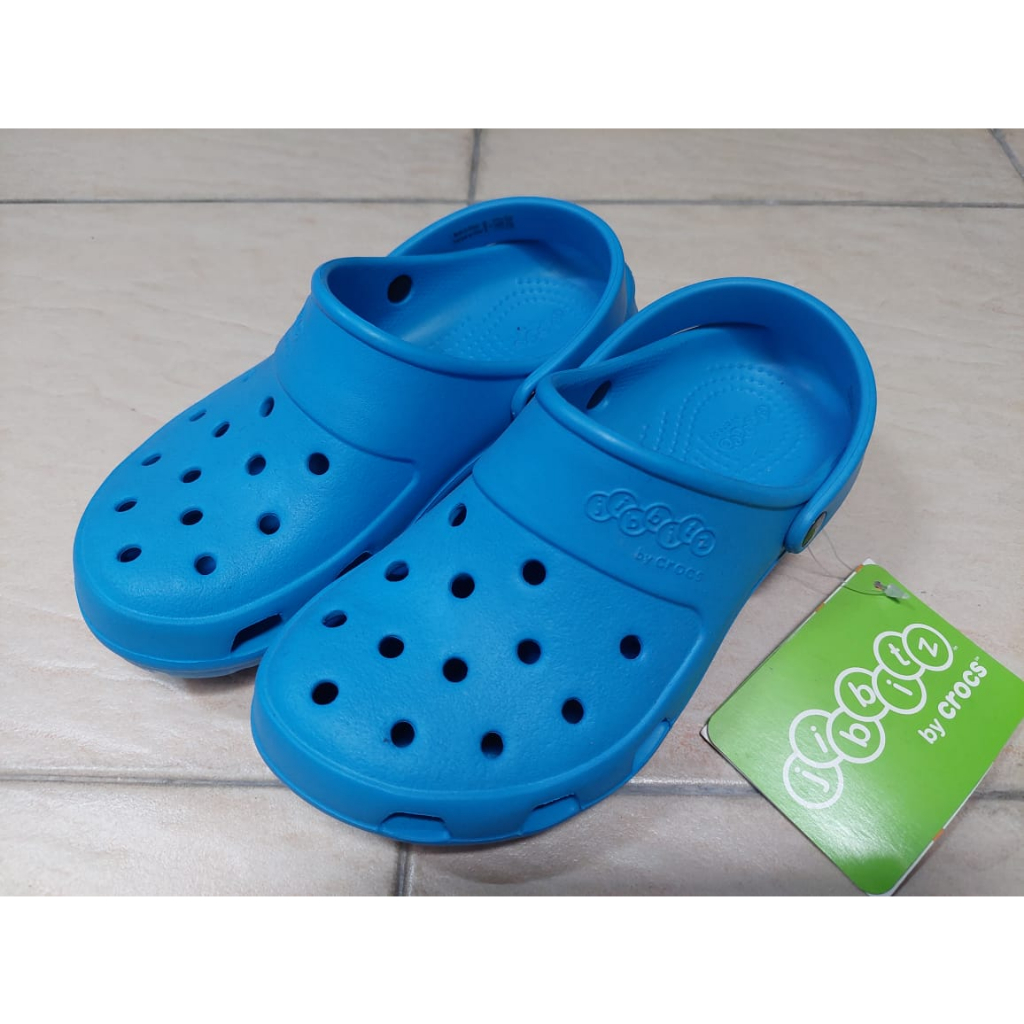 Crocs from the UK in Blue J2 | Shopee Malaysia