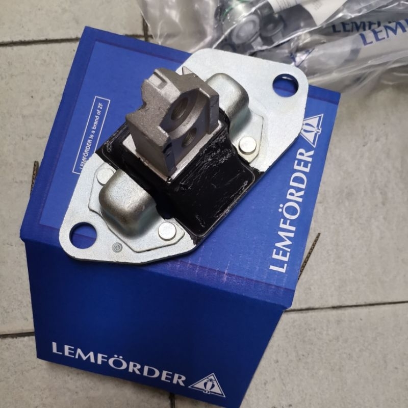 lemforder GEAR BOX MOUNTING VOLVO S60 S80 XC90-2.5 V70 (RH) | Shopee ...