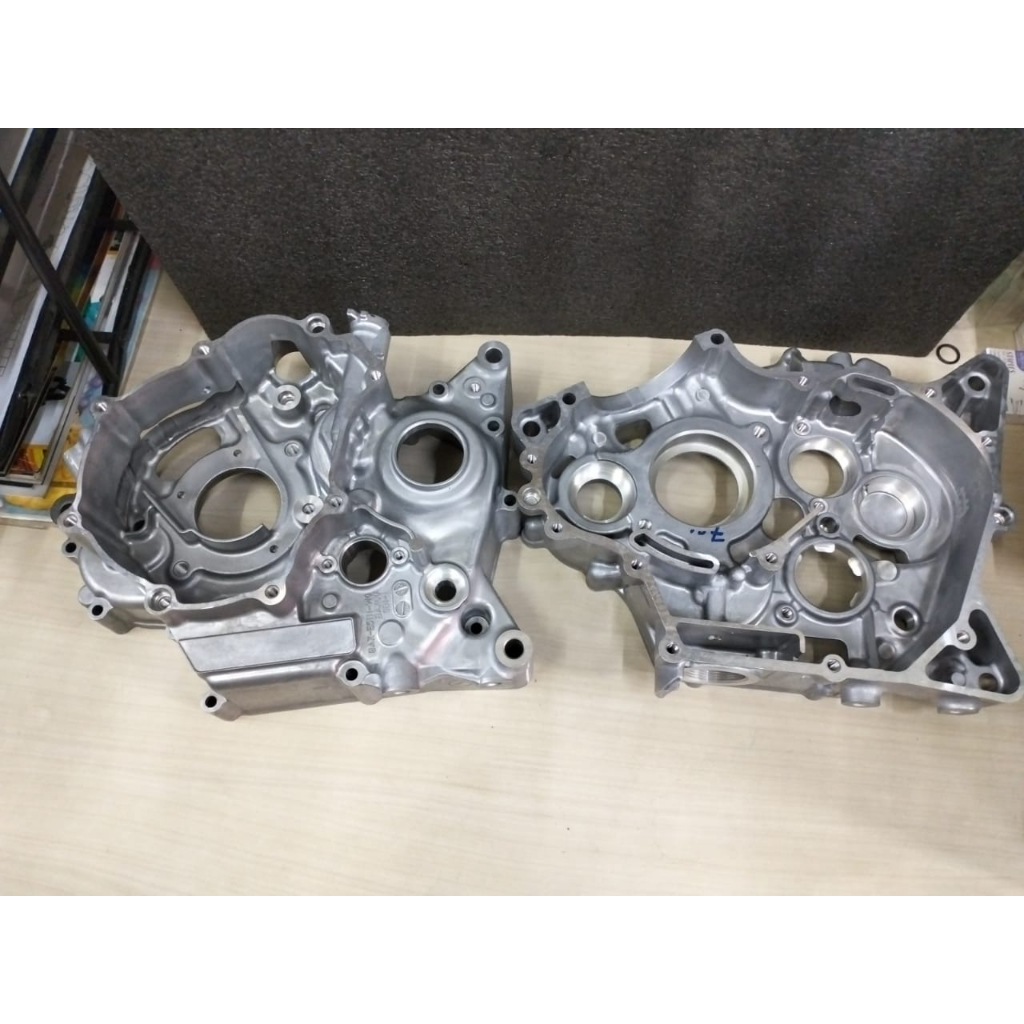 Y16 Y16ZR CRANKCASE CRANK CASE ENGINE ORIGINAL YAMAHA BAX-E5150-00 ...