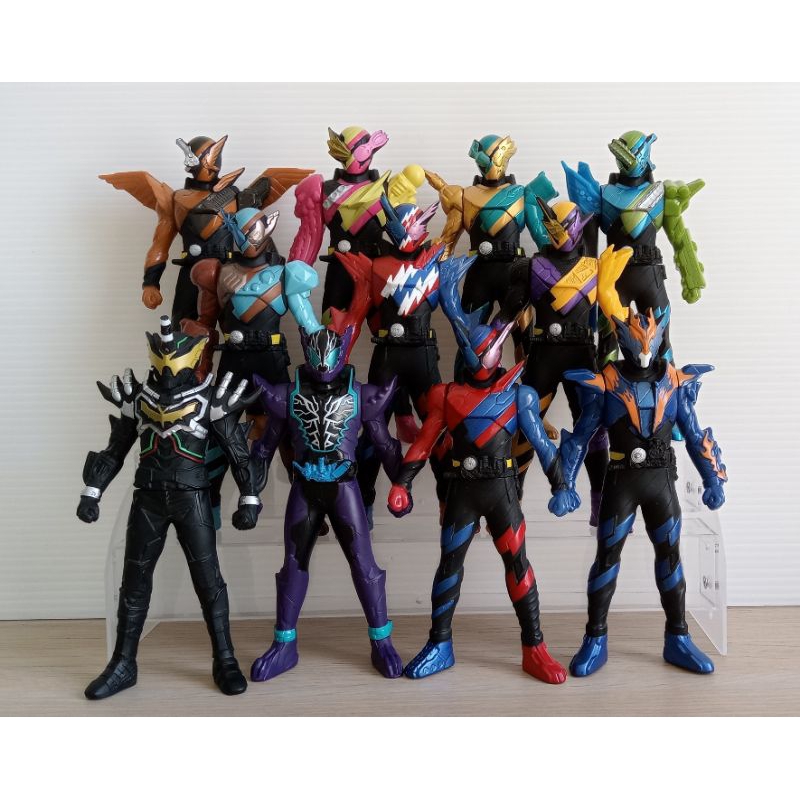 PRELOVED KR Kamen Rider Build series Sofubi 6.5 Inch Night Rogue Cross ...