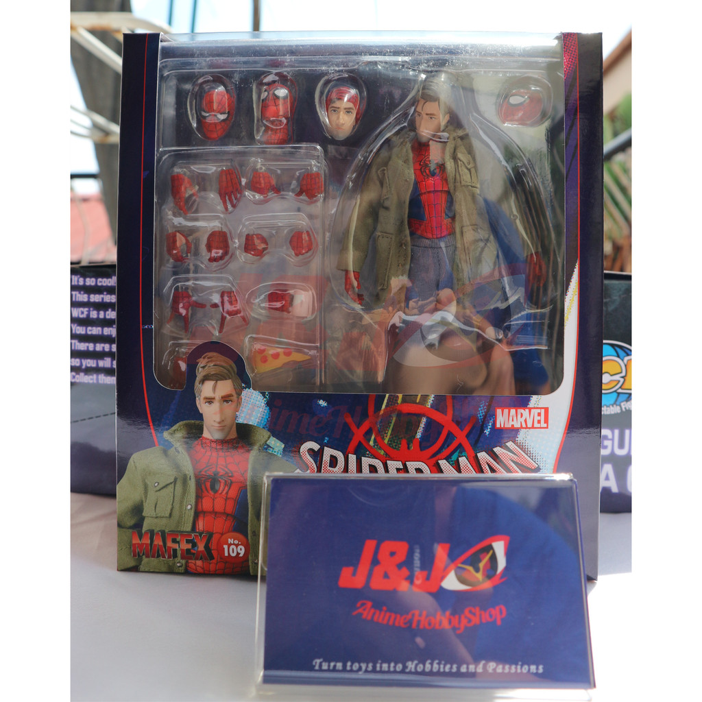 Mafex Spider-man: Into The Spider-verse Spider-man (peter B. Parker 