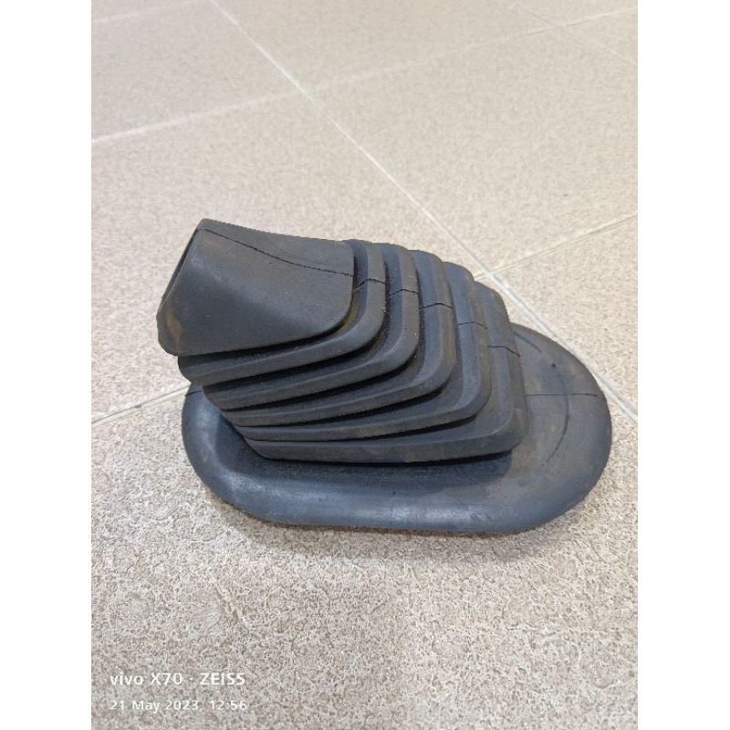 Gear boot Manual Isuzu Trooper UBS55. | Shopee Malaysia
