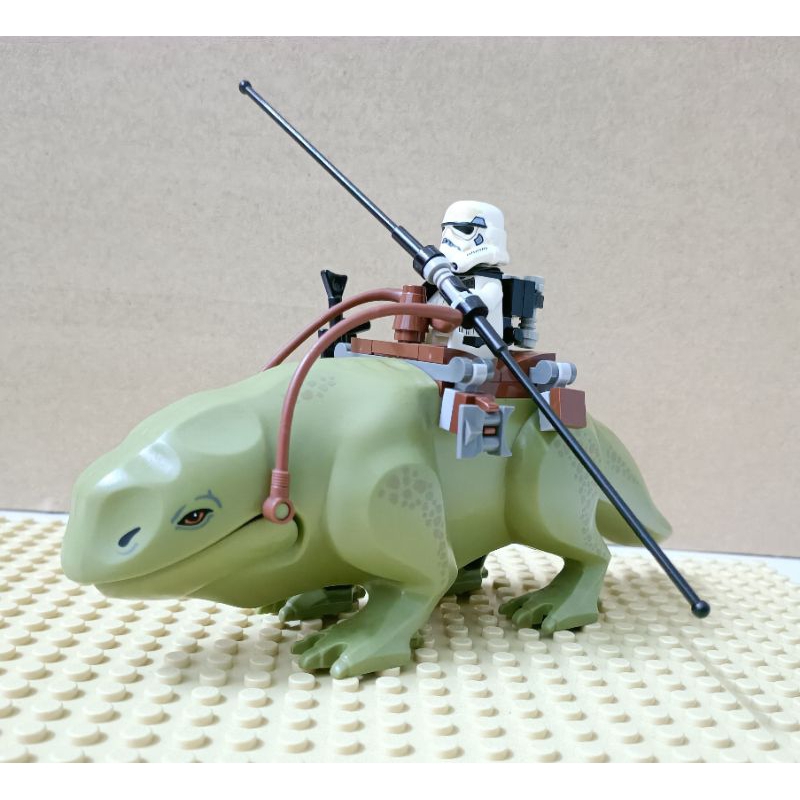 LEGO Star Wars 75052 - Dewback and Sandtrooper with weapon (very rare ...